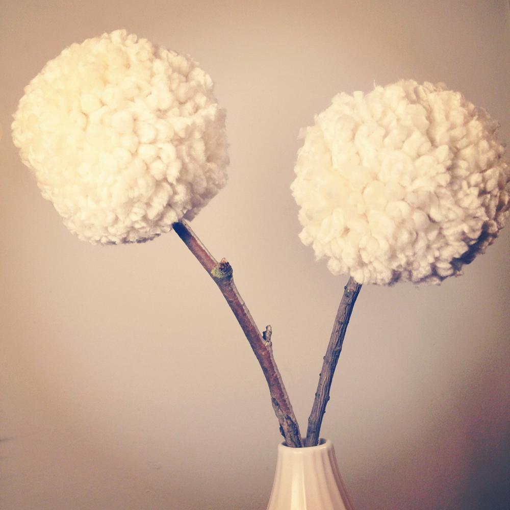 Yarn Pom Pom 'puffsy Sticks' on Luulla